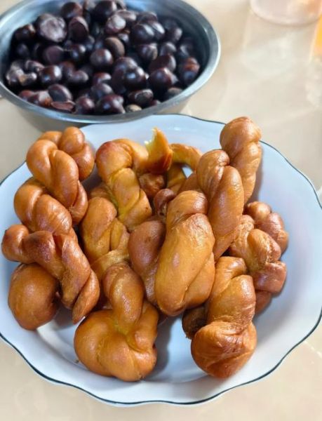 油炸小麻花怎么做_家常做法窍门-第3张图片-山城妙识