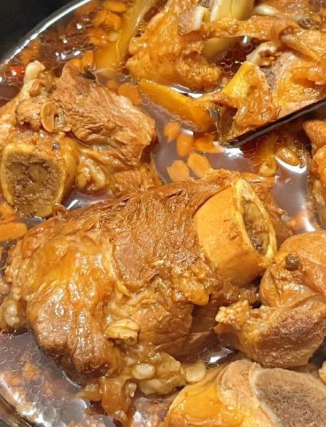 炖大棒骨怎么炖才好吃_大棒骨焯水用冷水还是热水-第2张图片-山城妙识