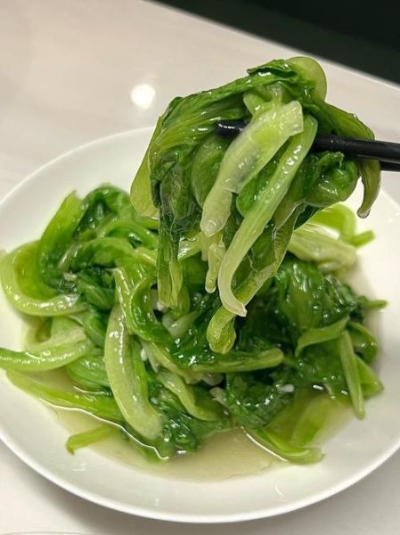 家常炒青菜怎么做_炒青菜如何保持翠绿-第3张图片-山城妙识 家常炒青菜怎么做_炒青菜如何保持翠绿-第3张图片-山城妙识