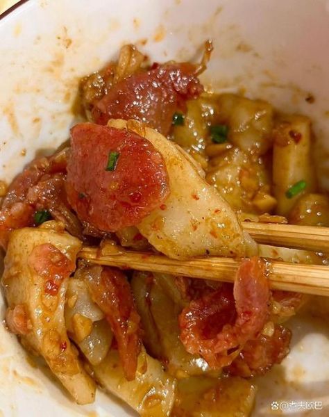 炒年糕片怎么炒不粘锅_家常炒年糕片的做法-第1张图片-山城妙识