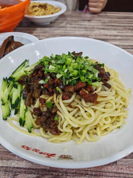 炸酱面怎么做好吃_炸酱面图片大全-第3张图片-山城妙识