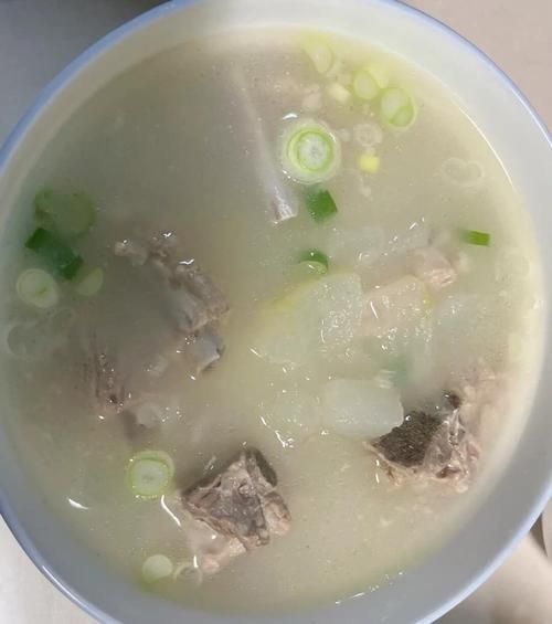 排骨冬瓜汤下奶吗_哺乳期喝冬瓜汤会不会回奶-第1张图片-山城妙识