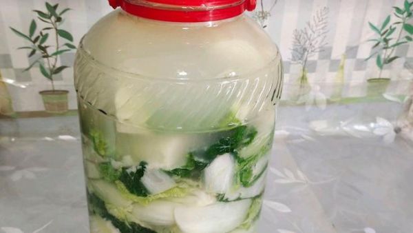 开水腌制酸菜的做法_开水腌酸菜多久能吃-第1张图片-山城妙识 开水腌制酸菜的做法_开水腌酸菜多久能吃-第1张图片-山城妙识