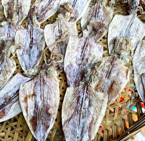 干鱿鱼怎么泡发_干鱿鱼的家常做法-第1张图片-山城妙识