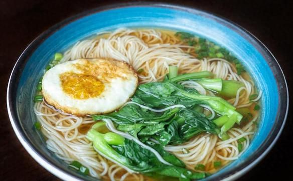 挂面怎么煮不粘在一起_煮挂面不粘锅的诀窍-第2张图片-山城妙识