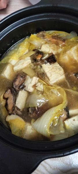 砂锅鱼豆腐怎么做_砂锅鱼豆腐热量高吗-第1张图片-山城妙识