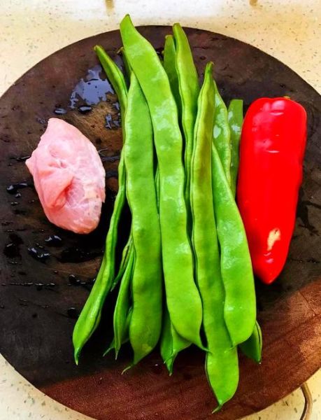 新鲜刀豆怎么炒好吃_刀豆炒前要不要焯水-第2张图片-山城妙识 新鲜刀豆怎么炒好吃_刀豆炒前要不要焯水-第2张图片-山城妙识