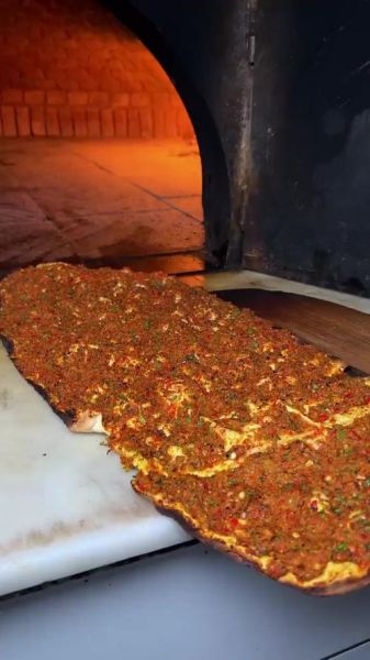 土耳其烤肉饼怎么做_土耳其烤肉饼热量高吗-第1张图片-山城妙识