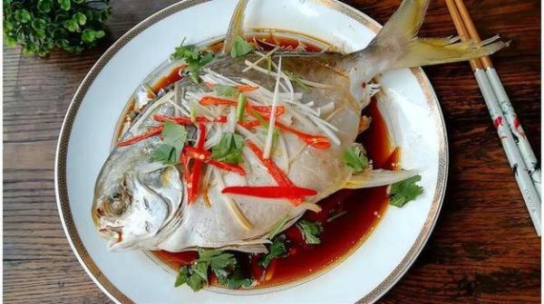 一平鱼二晶鱼三鲳鱼区别_哪种最好吃-第3张图片-山城妙识