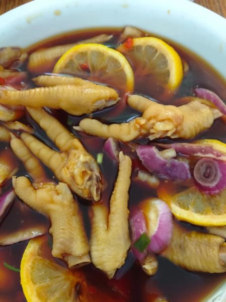 柠檬泡鸡爪怎么做_柠檬泡鸡爪要泡多久-第3张图片-山城妙识