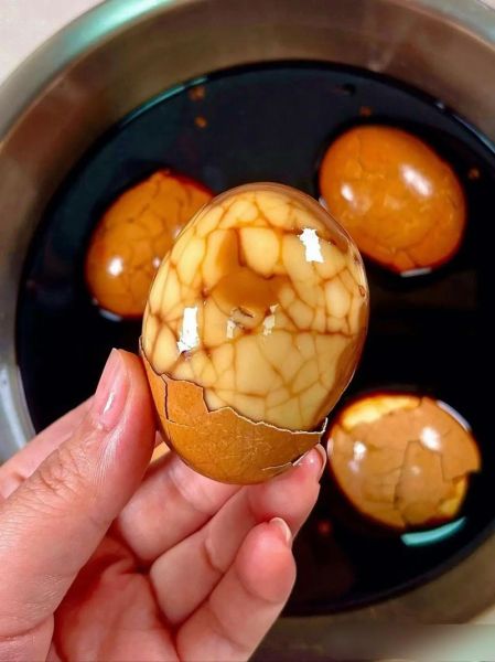 茶叶蛋怎么做才入味_茶叶料煮蛋的正确做法-第1张图片-山城妙识