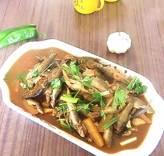 土豆炖鱼怎么做好吃_土豆炖鱼做法窍门-第1张图片-山城妙识 土豆炖鱼怎么做好吃_土豆炖鱼做法窍门-第1张图片-山城妙识