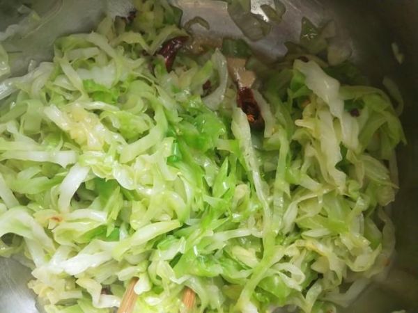 生拌绿甘蓝怎么做好吃_生拌绿甘蓝要不要焯水-第2张图片-山城妙识