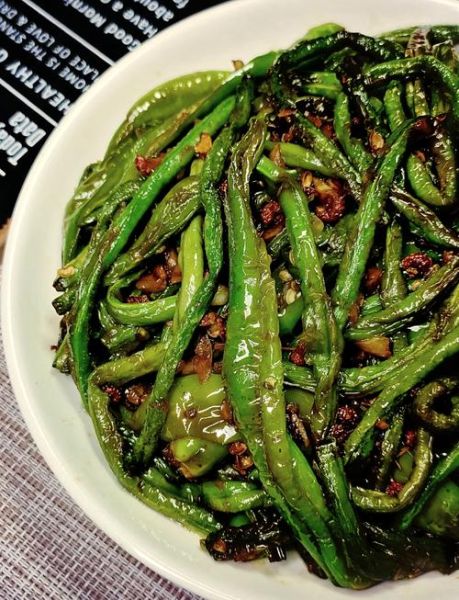 辣椒炒豇豆怎么炒好吃_辣椒炒豇豆用焯水吗-第1张图片-山城妙识 辣椒炒豇豆怎么炒好吃_辣椒炒豇豆用焯水吗-第1张图片-山城妙识