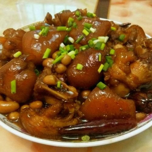 猪脚炖花生米怎么做_家常做法-第3张图片-山城妙识