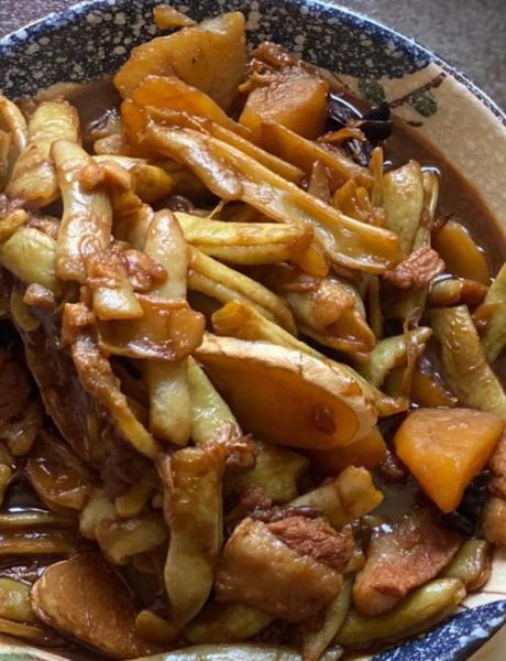 芸豆炖土豆肉怎么做_芸豆炖土豆肉需要焯水吗-第1张图片-山城妙识