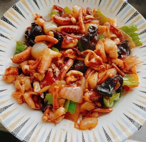 川味爆炒鱿鱼须怎么做_家常川味爆炒鱿鱼须的做法-第1张图片-山城妙识