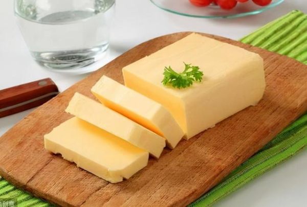 黄油是什么动物的油_黄油和牛油区别-第3张图片-山城妙识