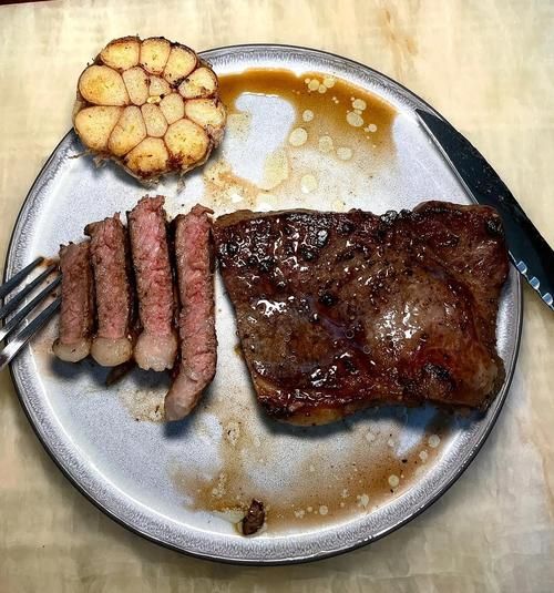 烤牛排怎么选部位_牛排烤多久才熟-第1张图片-山城妙识