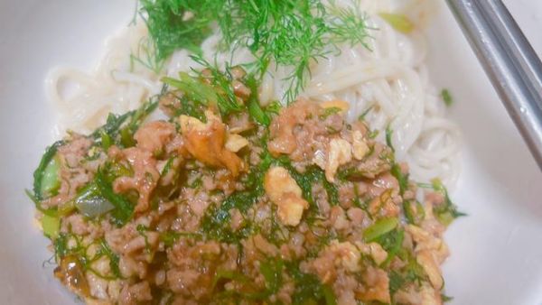 茴香打卤面怎么做_茴香打卤面家常做法-第1张图片-山城妙识