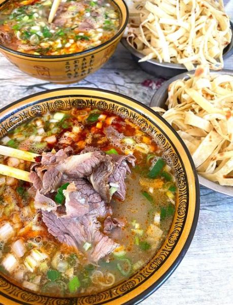 驴肉汤的功效与作用_驴肉汤适合什么人喝-第1张图片-山城妙识