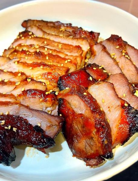 烤箱自制叉烧肉怎么做_烤箱叉烧肉温度时间-第1张图片-山城妙识 烤箱自制叉烧肉怎么做_烤箱叉烧肉温度时间-第1张图片-山城妙识