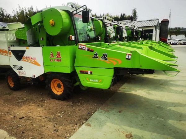 玉米收割机价格多少钱一台_玉米收割机图片及价格表-第2张图片-山城妙识