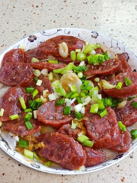 清蒸广式腊肠怎么做_清蒸广式腊肠蒸多久-第1张图片-山城妙识 清蒸广式腊肠怎么做_清蒸广式腊肠蒸多久-第1张图片-山城妙识