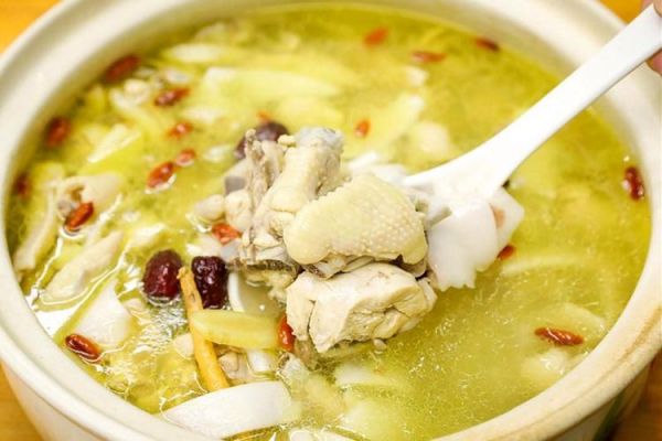 清炖鸡肉怎么做_清炖鸡肉放什么调料-第1张图片-山城妙识