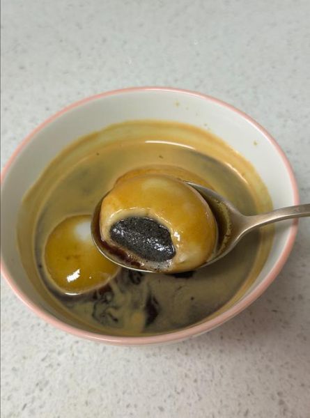 芝麻汤圆怎么煮不破_芝麻汤圆热量高吗-第3张图片-山城妙识