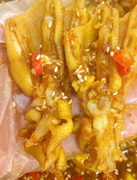 无骨鸭掌怎么做_无骨鸭掌要焯水吗-第1张图片-山城妙识