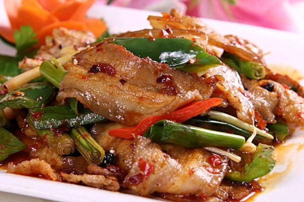 回锅肉怎么炒才香_回锅肉用哪个部位最好-第2张图片-山城妙识