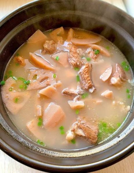 莲藕炖排骨怎么做_莲藕炖排骨最正宗的做法-第1张图片-山城妙识 莲藕炖排骨怎么做_莲藕炖排骨最正宗的做法-第1张图片-山城妙识