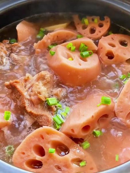 莲藕炖排骨怎么做_莲藕炖排骨最正宗的做法-第2张图片-山城妙识 莲藕炖排骨怎么做_莲藕炖排骨最正宗的做法-第2张图片-山城妙识