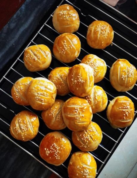 老婆饼怎么做_老婆饼配方比例-第1张图片-山城妙识 老婆饼怎么做_老婆饼配方比例-第1张图片-山城妙识