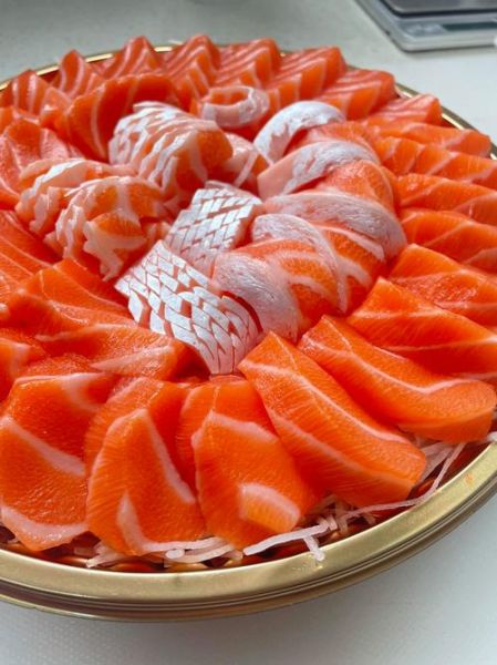 三文鱼刺身怎么选_高清图片怎么看新鲜度-第1张图片-山城妙识