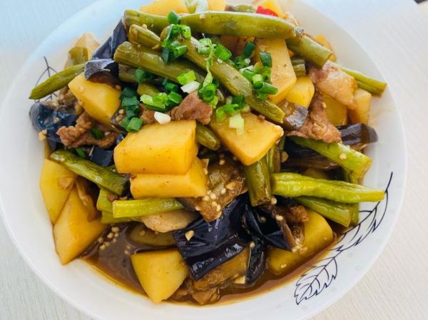 乱炖菜怎么做才好吃_乱炖菜的家常做法窍门-第2张图片-山城妙识