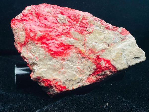 鸡血石原石石皮特征有哪些_如何鉴别真假石皮-第2张图片-山城妙识 鸡血石原石石皮特征有哪些_如何鉴别真假石皮-第2张图片-山城妙识