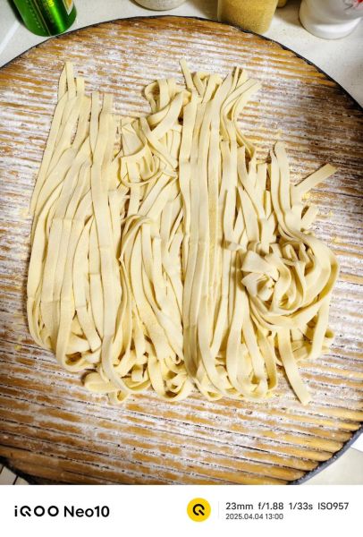 普通面粉怎么做面条_手擀面条详细步骤-第3张图片-山城妙识 普通面粉怎么做面条_手擀面条详细步骤-第3张图片-山城妙识