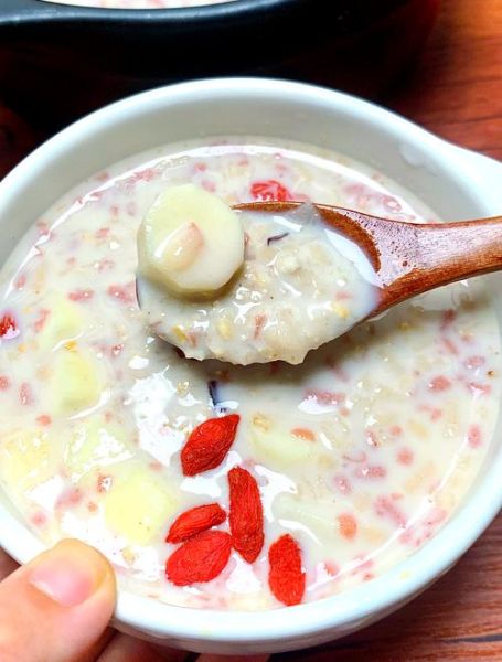 牛奶燕麦粥怎么做好吃窍门_牛奶燕麦粥怎么煮才香浓-第3张图片-山城妙识