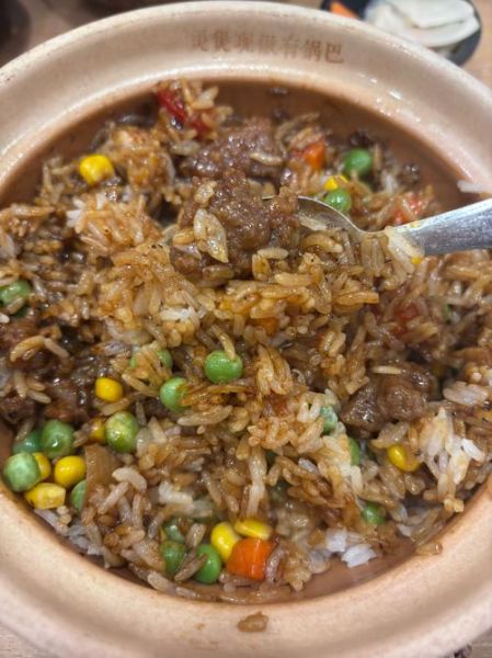 牛肉煲仔饭怎么做_电饭煲做法-第1张图片-山城妙识