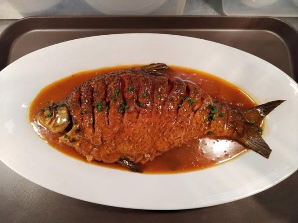 武昌鱼怎么炖好吃_家常炖法-第1张图片-山城妙识