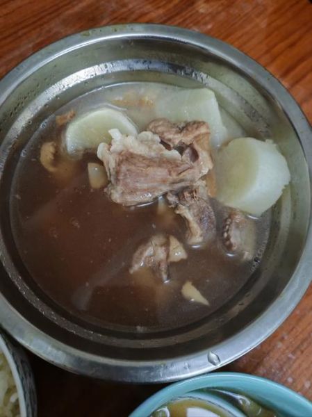 萝卜排骨汤上火吗_孕妇能喝萝卜排骨汤吗-第1张图片-山城妙识