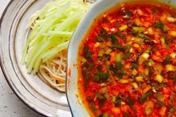 简易拌面汁怎么调_拌面汁比例是多少-第1张图片-山城妙识