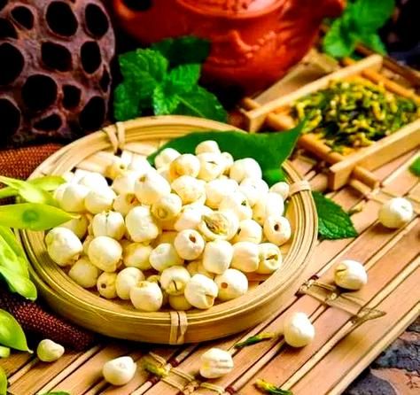 白莲蓉和红莲蓉的区别_哪个更好吃-第1张图片-山城妙识 白莲蓉和红莲蓉的区别_哪个更好吃-第1张图片-山城妙识