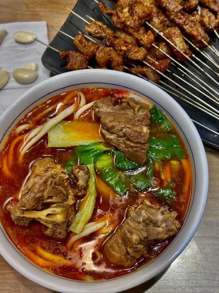 排骨汤面怎么做_排骨汤面家常做法-第1张图片-山城妙识