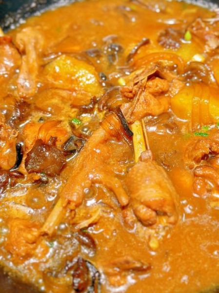 小鸡炖蘑菇是什么意思_小鸡炖蘑菇的梗出自哪里-第2张图片-山城妙识