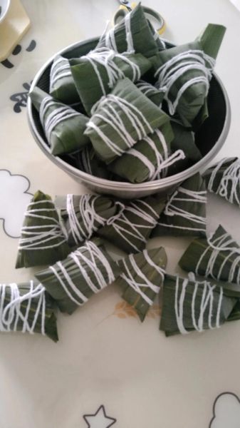 蜜枣粽子怎么做_蜜枣粽子包法图解-第3张图片-山城妙识