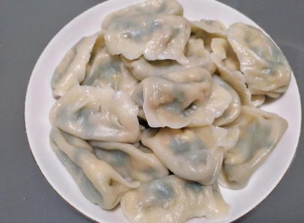 虾仁三鲜馅饺子怎么做_虾仁三鲜馅饺子做法大全-第1张图片-山城妙识