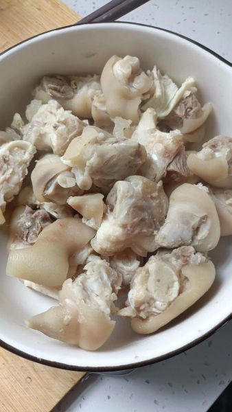 炖猪蹄的做法_最正宗的做法视频-第2张图片-山城妙识